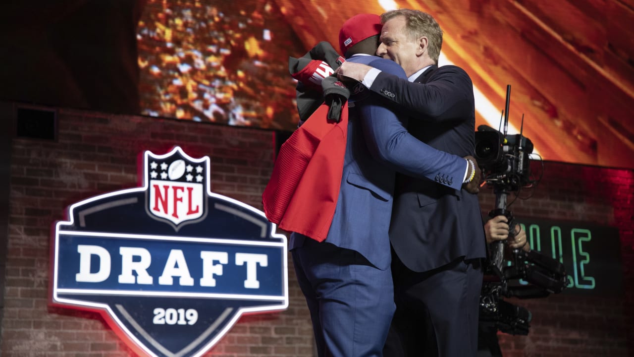 'GMFB' looks at the evolution of the Commissioner's draft-night hugs