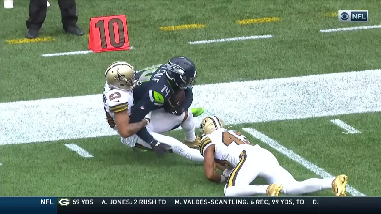 Can't-Miss Play: Russell Wilson launches 54-yard BOMB to diving D.K ...