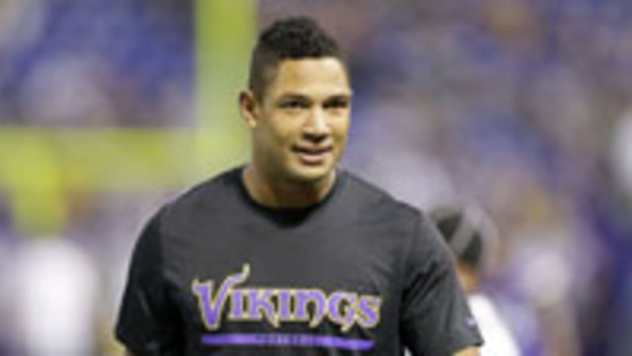Josh Freeman signing with Miami Dolphins