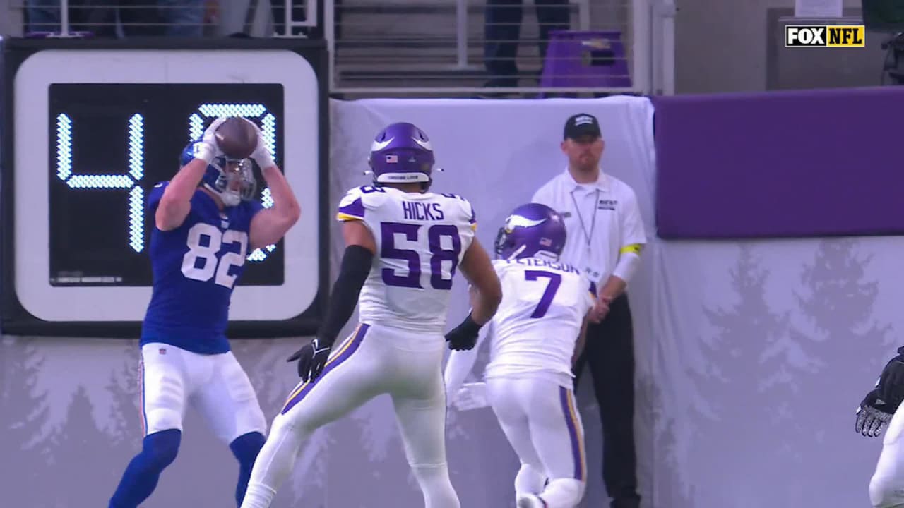 New York Giants quarterback Daniel Jones lofts game-tying two-point ...