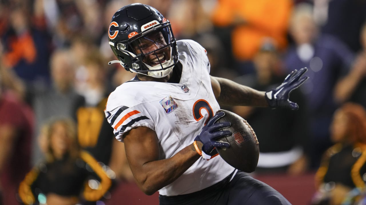 Can't-Miss Play: Chicago Bears quarterback Justin Fields' 58-yard launch to wide receiver DJ ...