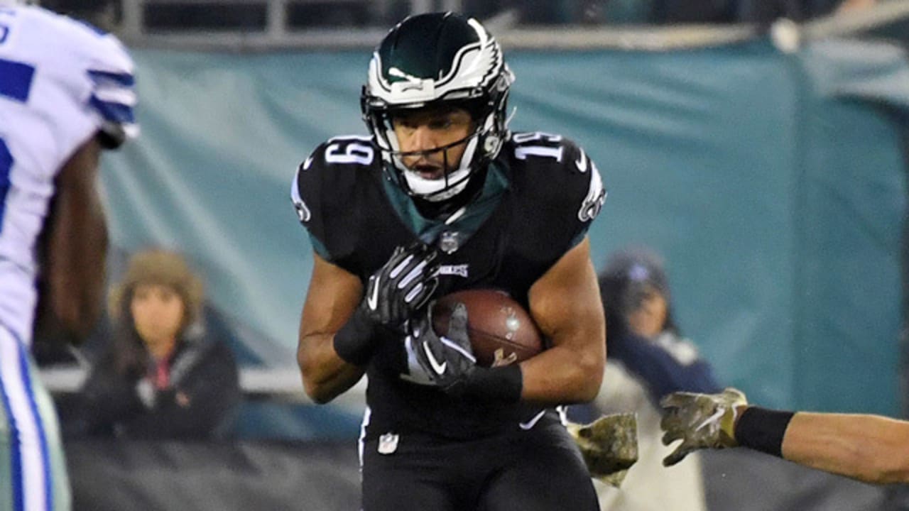 Golden Tate catches first pass as Eagle