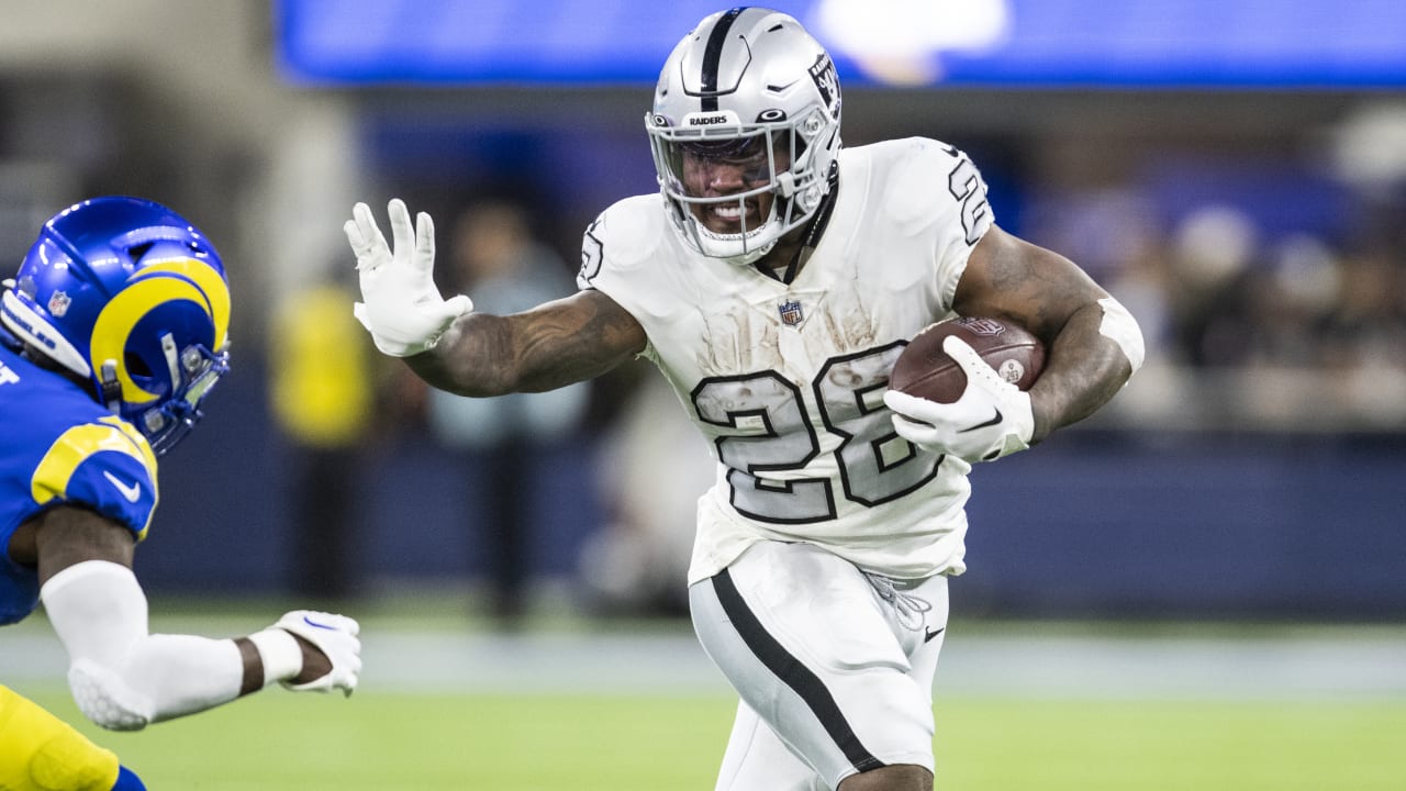 Las Vegas Raiders running back Josh Jacobs' best plays in 114-yard game ...