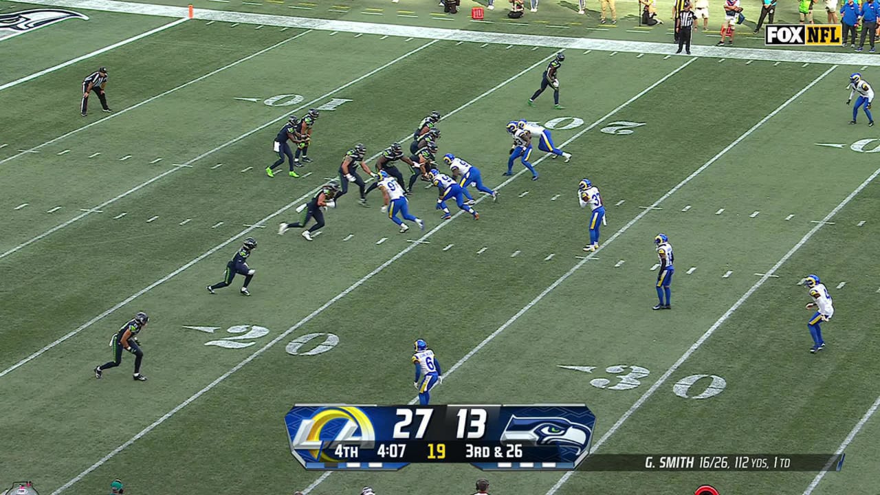 Back to back sacks! Los Angeles Rams defensive tackle Aaron Donald ...