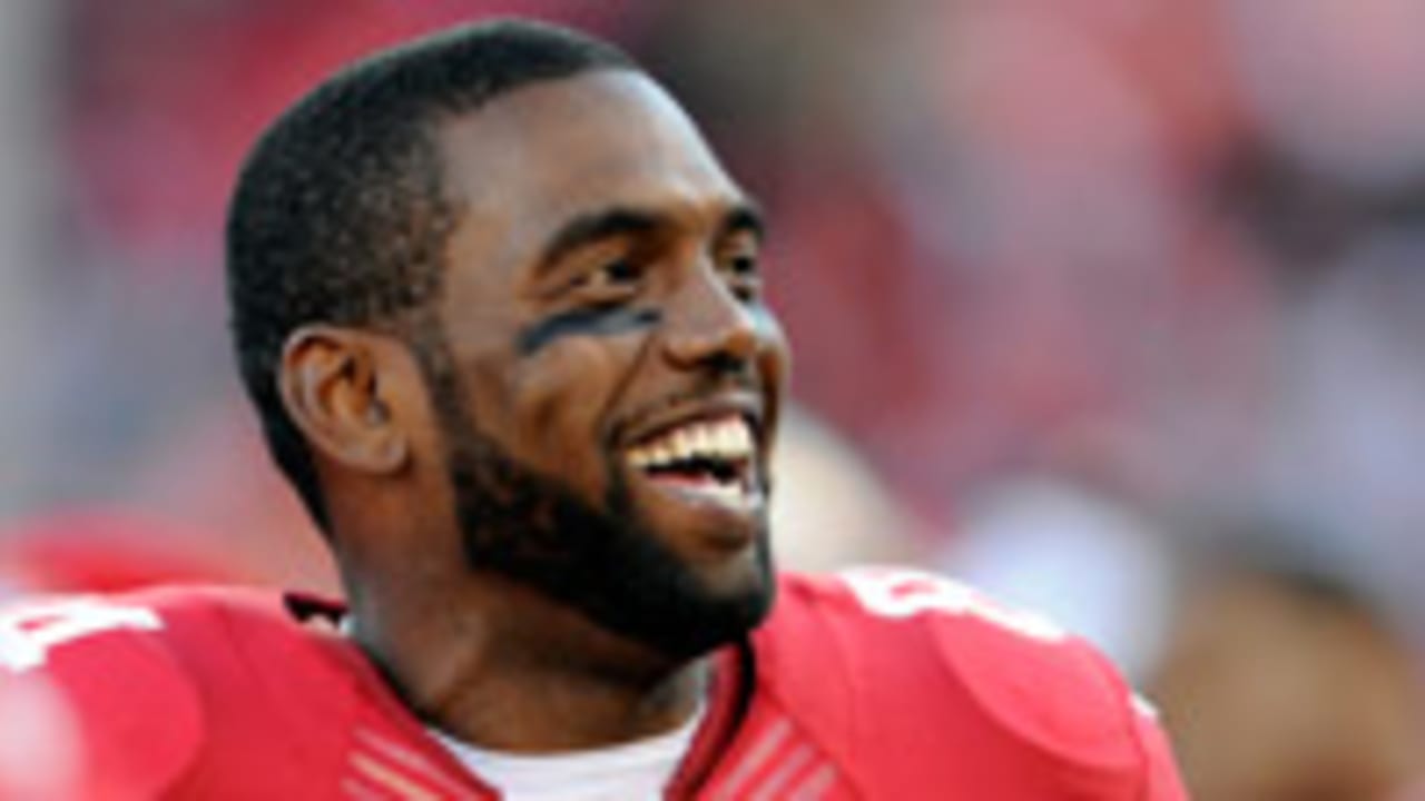 Randy Moss 'would consider' a return if Peyton calls