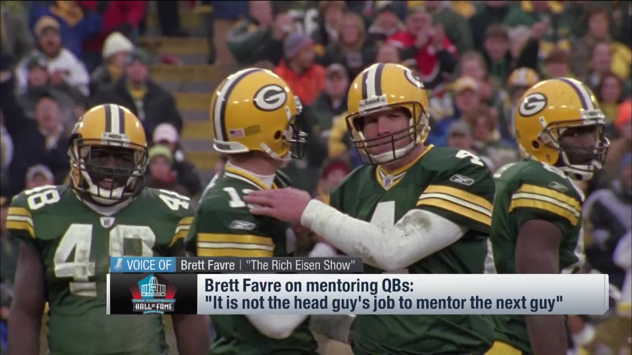 Favre on Rodgers: 'It's not his job to mentor' Love