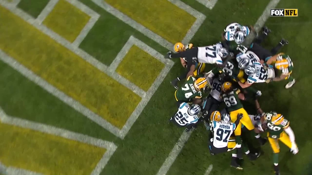 Aaron Jones plows ahead for his 10th rushing TD of 2019