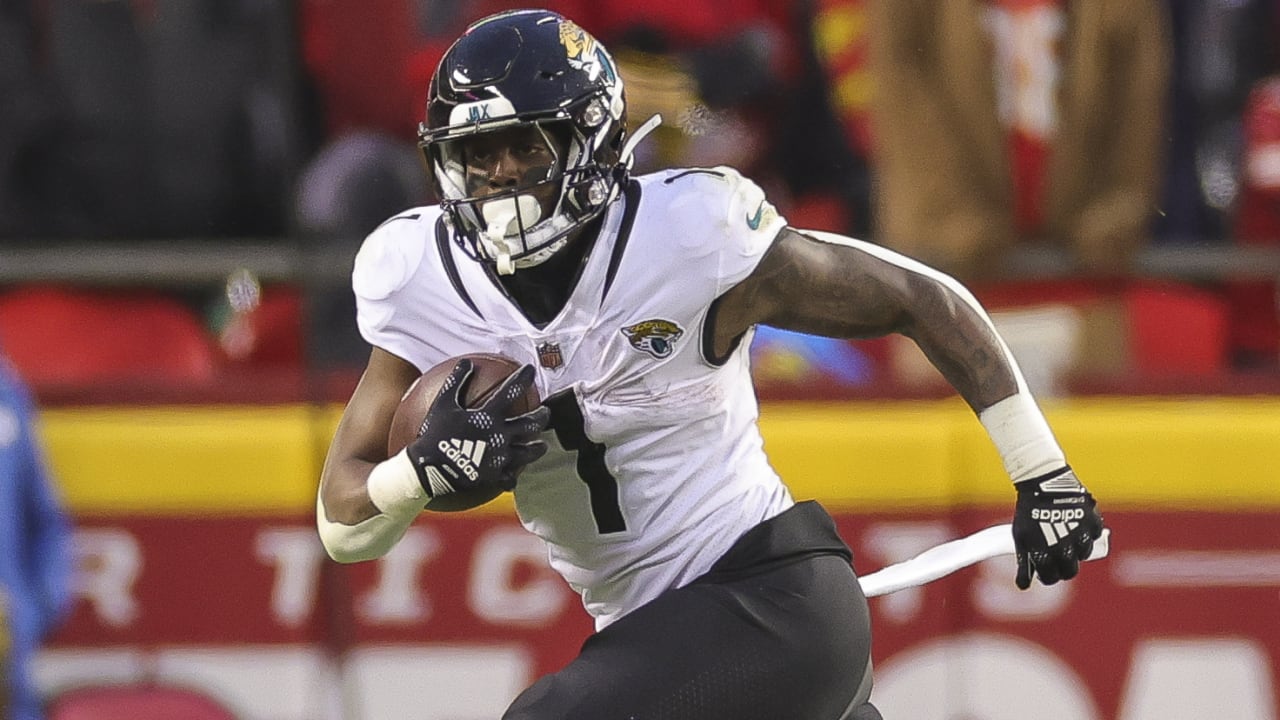 Jacksonville Jaguars running back Travis Etienne locates rushing lane ...
