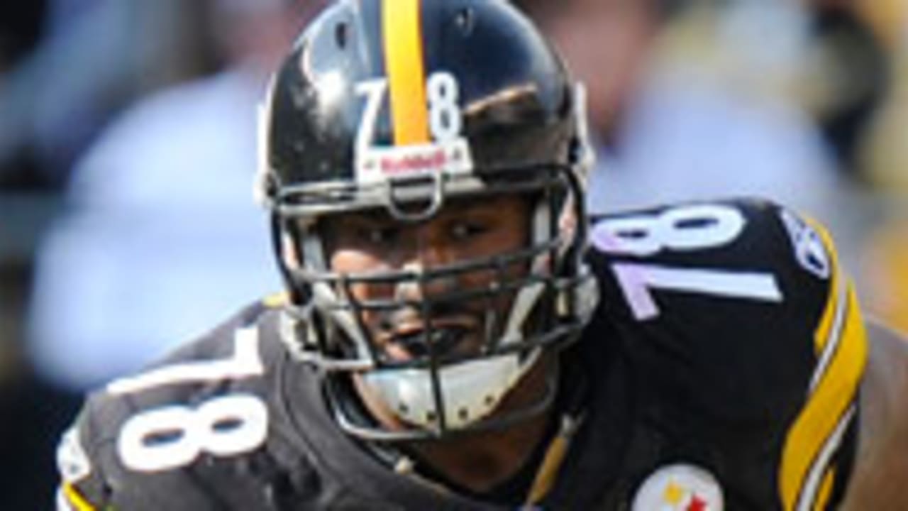 Max Starks visiting tackle-needy San Diego Chargers