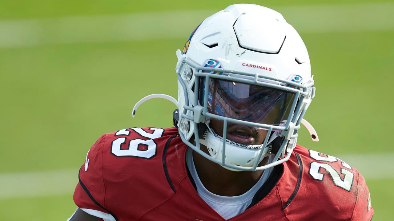 Arizona Cardinals quarterback Kyler Murray finds running back Chase ...