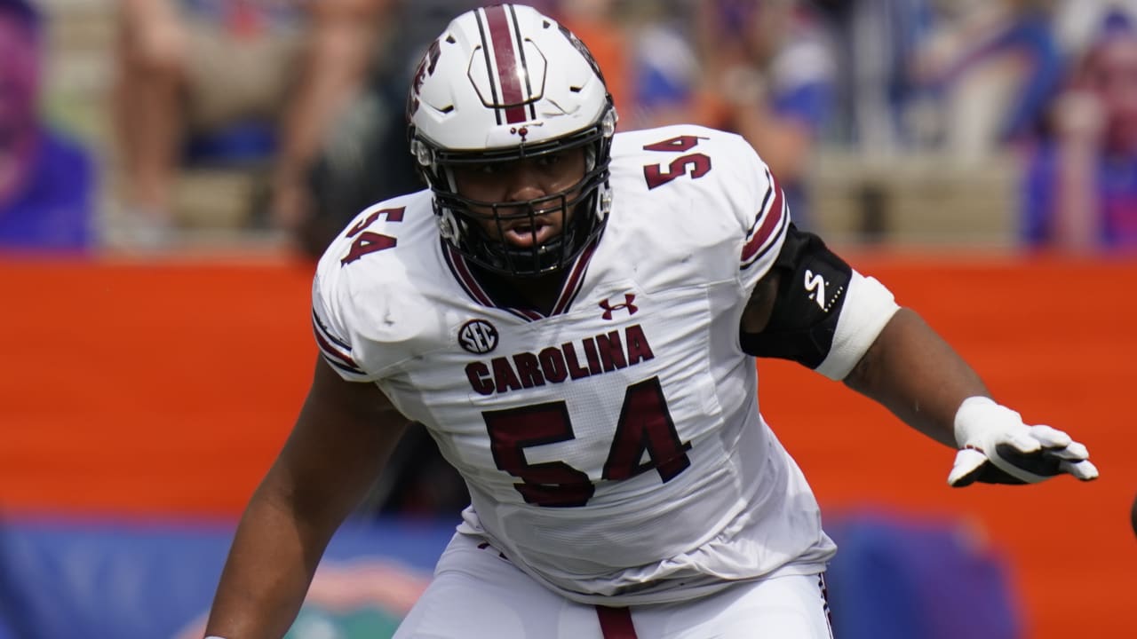 Atlanta Falcons select offensive guard Jovaughn Gwyn with No. 225 pick in 2023 draft