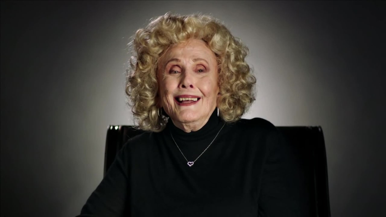 Carol Davis presents Hall of Fame head coach Tom Flores | 2021 Hall of ...