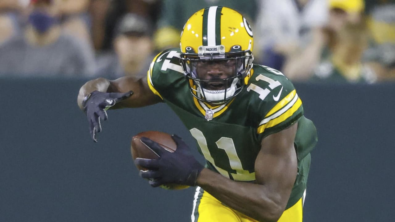 Packers release WR Devin Funchess off IR with injury settlement