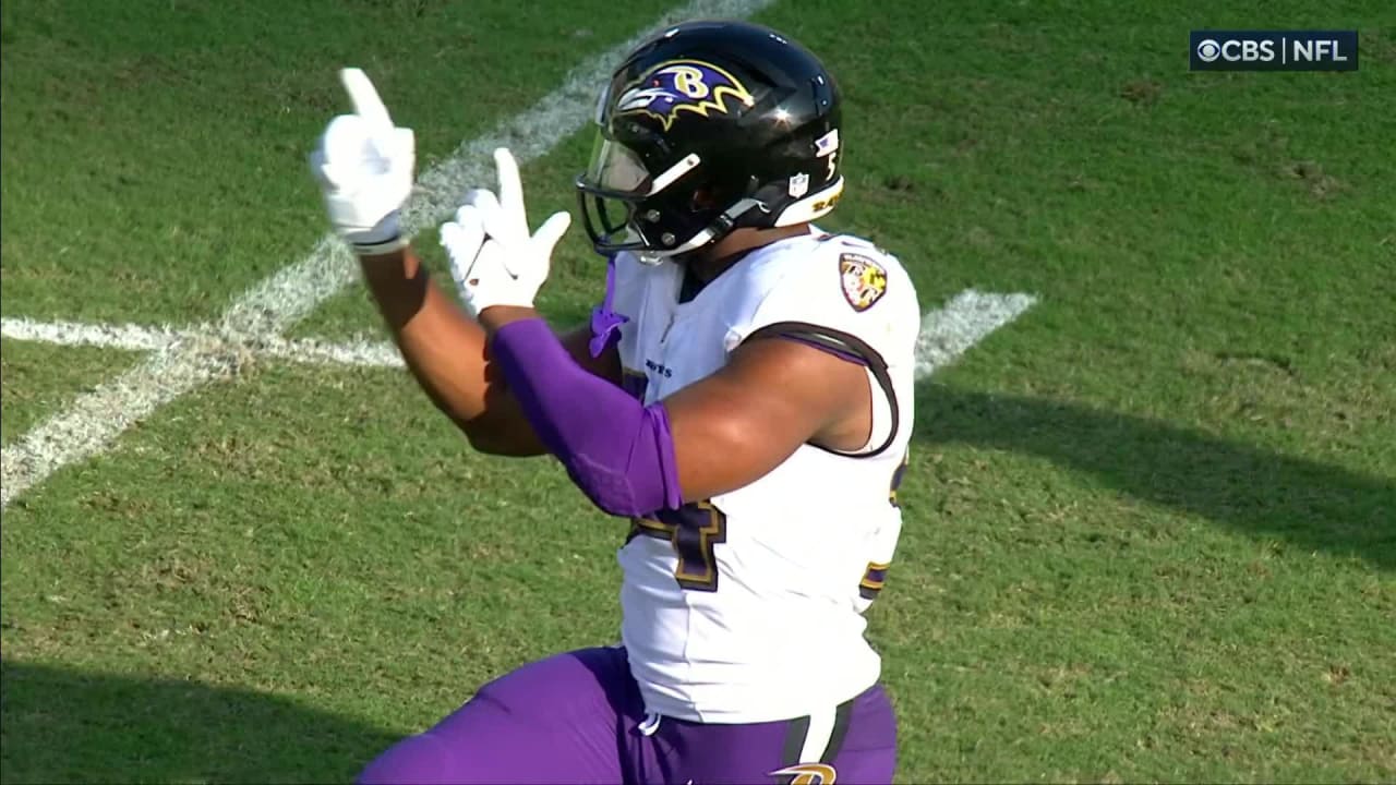 Baltimore Ravens cornerback Marcus Peters recovers Jacksonville Jaguars ...