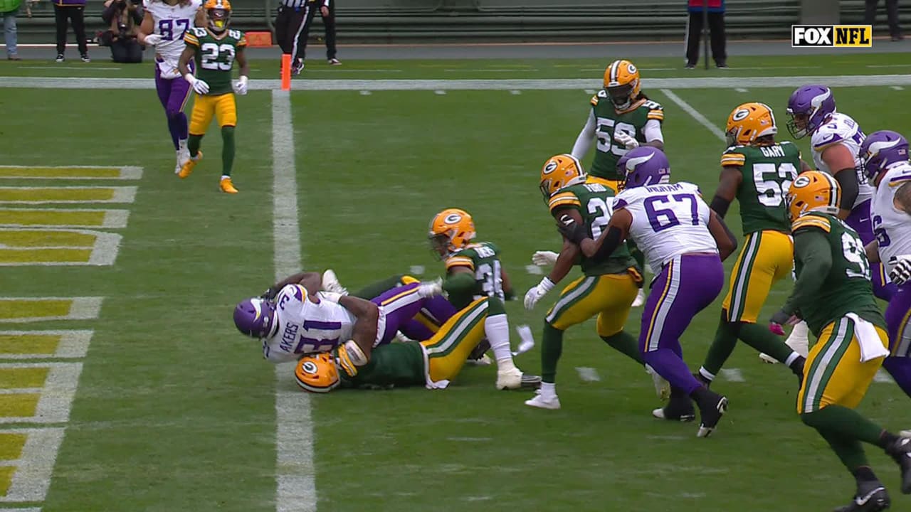 Minnesota Vikings running back Cam Akers scores Vikings first rushing ...