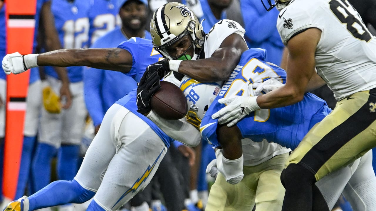 Can't-Miss Play: New Orleans Saints wide receiver Shaquan Davis SOMEHOW ...
