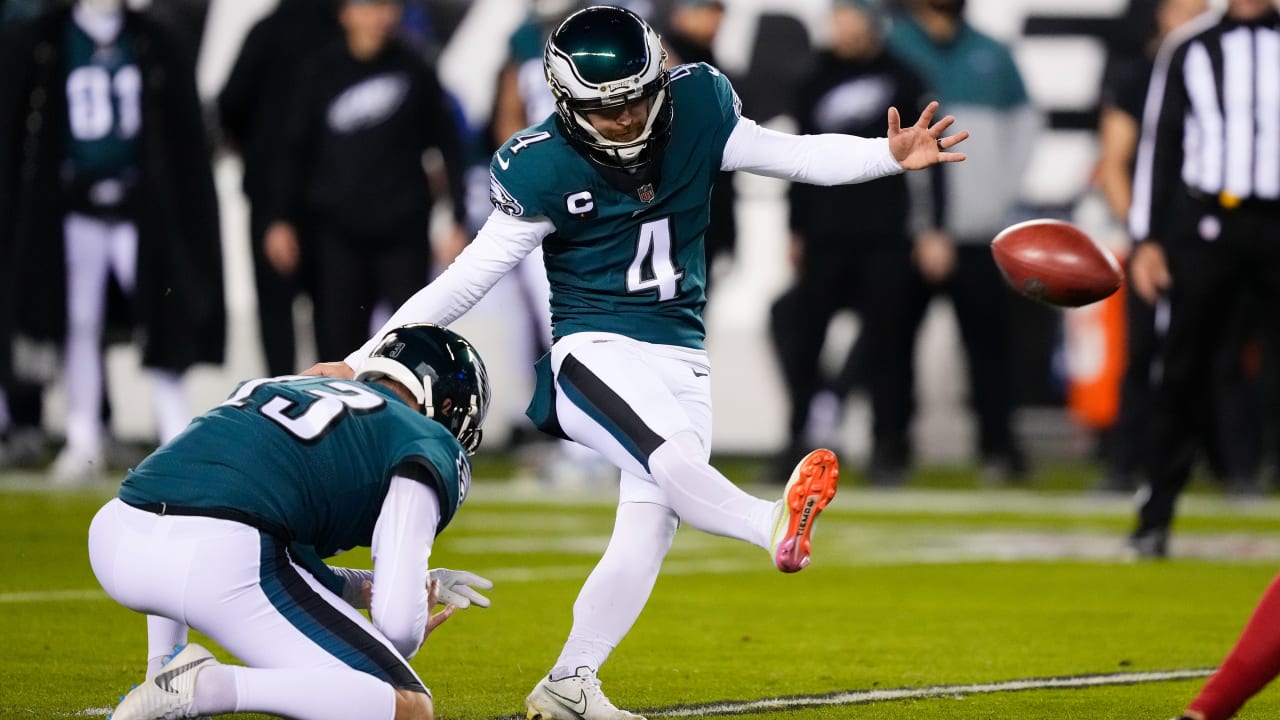 Philadelphia Eagles kicker Jake Elliott's 31-yard FG extends Eagles' lead to 31-7 in fourth quarter