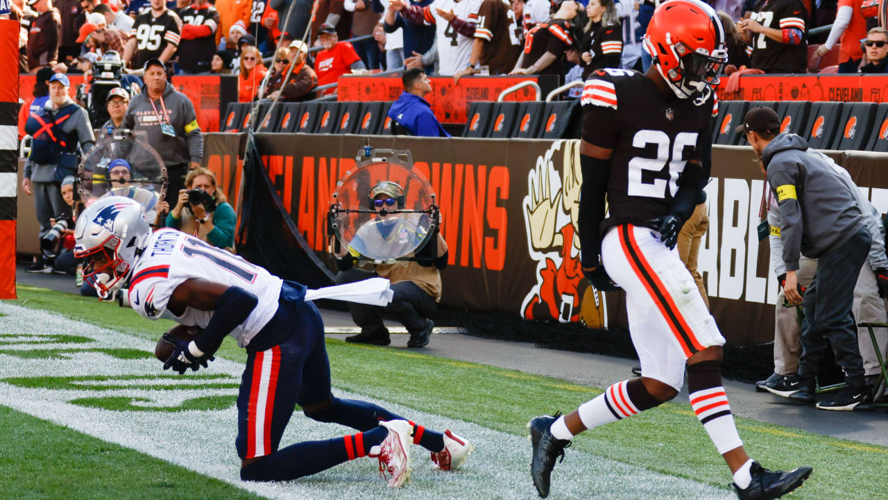 New England Patriots wide receiver Tyquan Thornton trots in for his ...