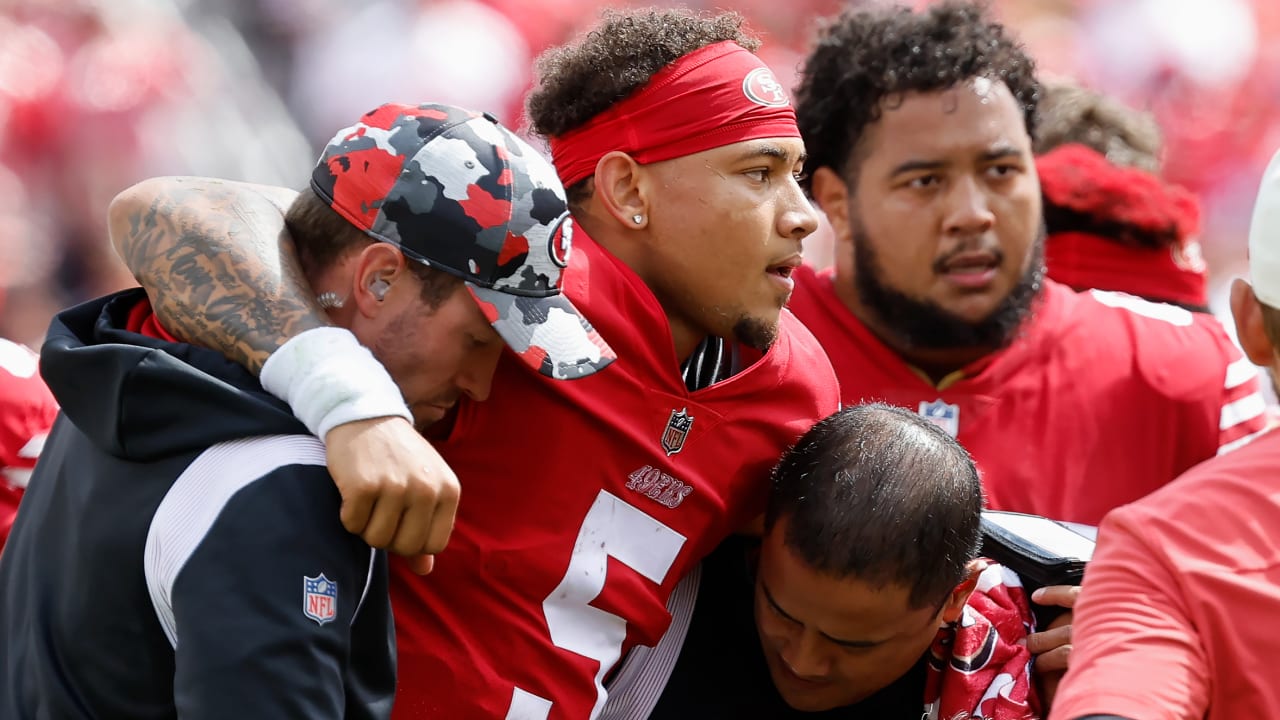 San Francisco 49ers quarterback Trey Lance carted off field with right ...