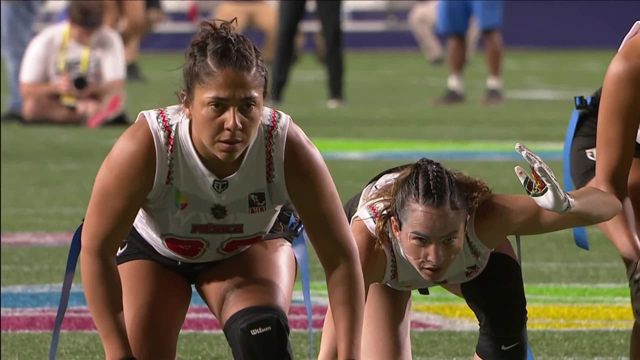 Safety dance! Team Mexico's flag football player Rebeca Landa’s speedy ...