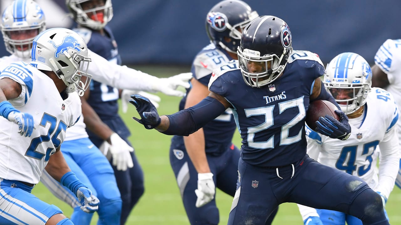 Can't-Miss Play: Tennessee Titans running back Derrick Henry throws a ...