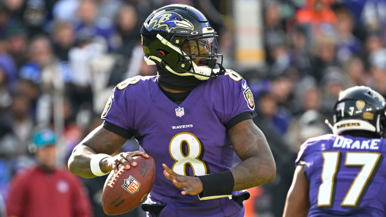 Evaluating the market for Baltimore Ravens quarterback Lamar Jackson ...
