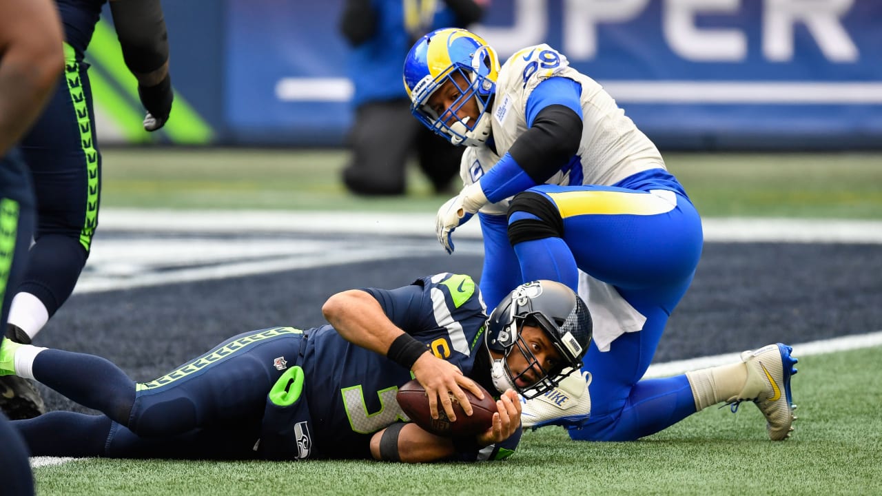 Los Angeles Rams defensive lineman Aaron Donald sacks Seattle Seahawks ...
