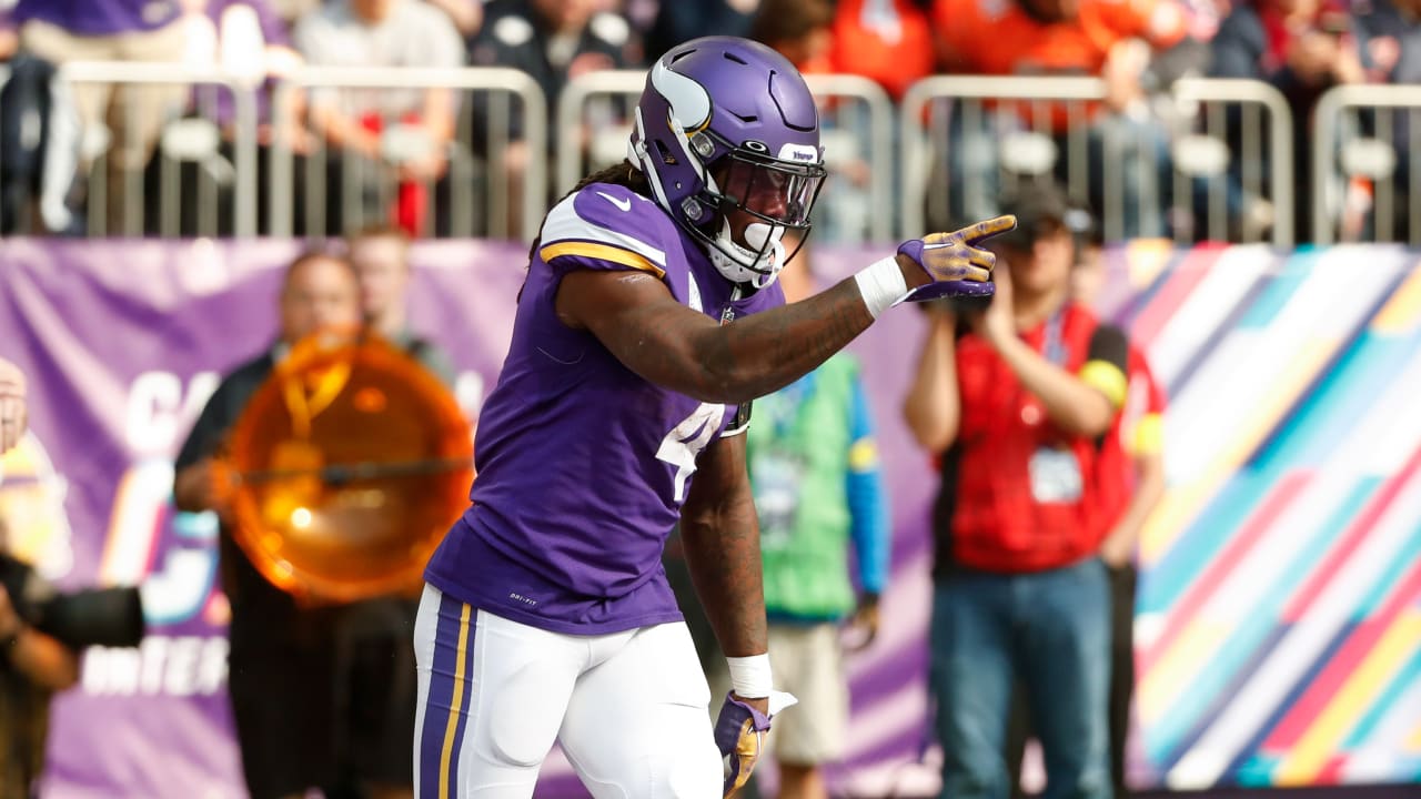 Minnesota Vikings running back Dalvin Cook trudges forward for short ...