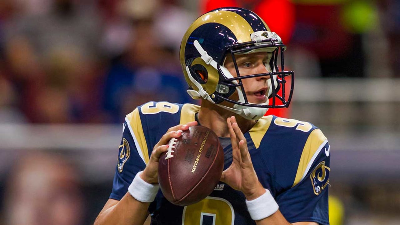 Austin Davis takes some first-team reps for Browns