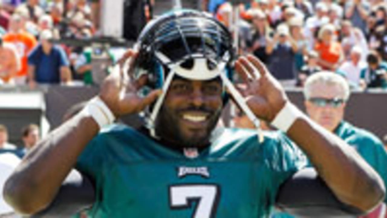 Michael Vick receives key to Atlantic City