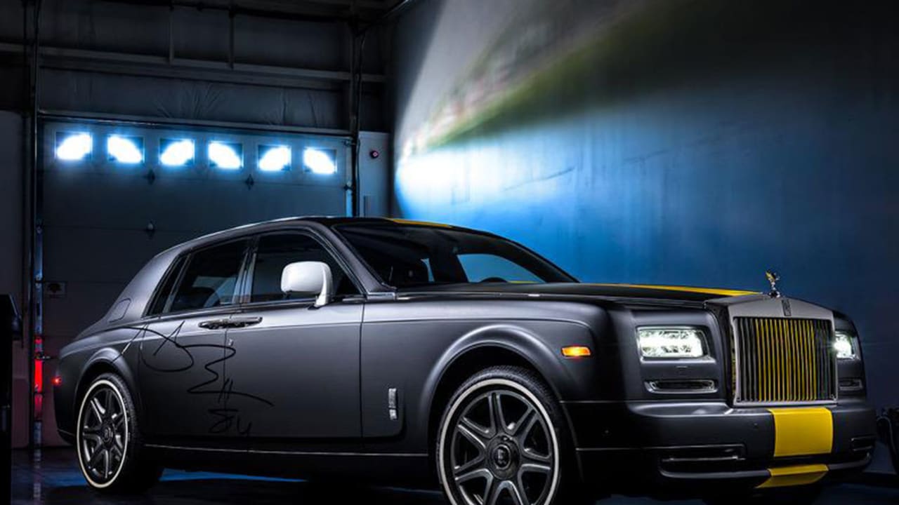 Antonio Brown shows off custom Rolls Royce Phantom