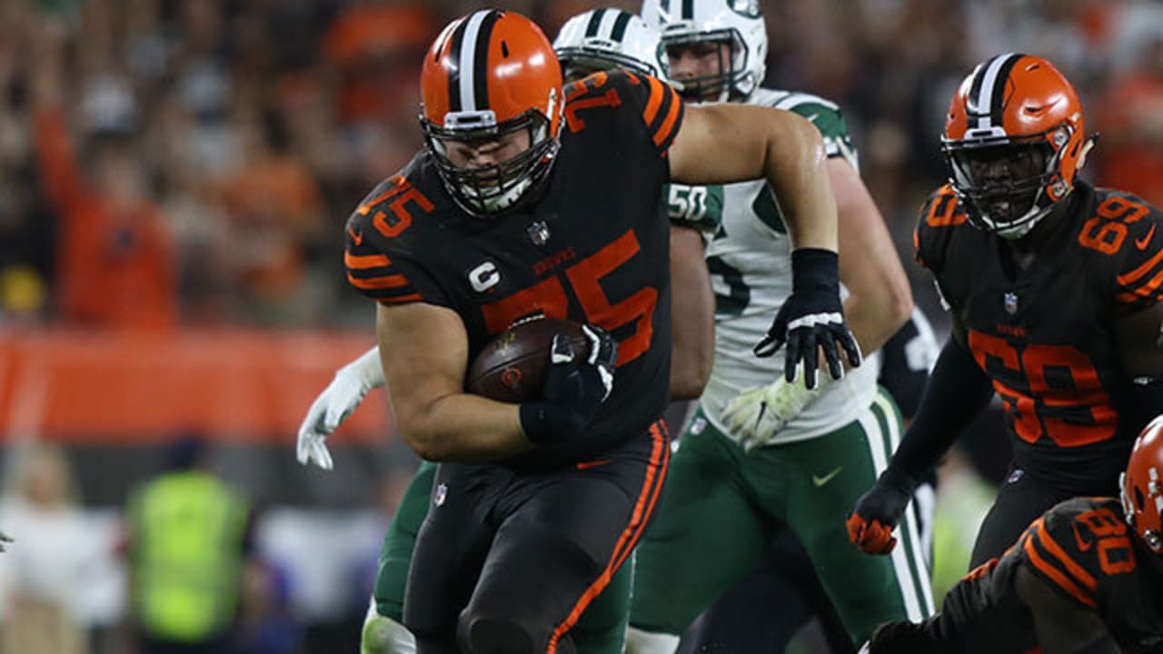 Bitonio turns Mayfield strip-sack into pure magic, but rush doesn't count