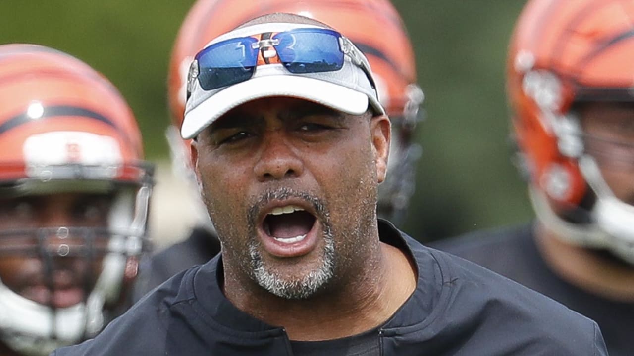 Teryl Austin on blitzing Steelers: 'We're playing to win' Teryl Austin on blitzing Steelers: 'We're playing to win'