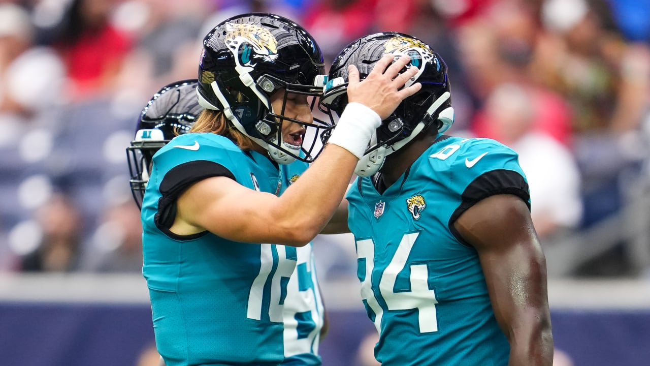 Jacksonville Jaguars quarterback Trevor Lawrence's first NFL touchdown ...