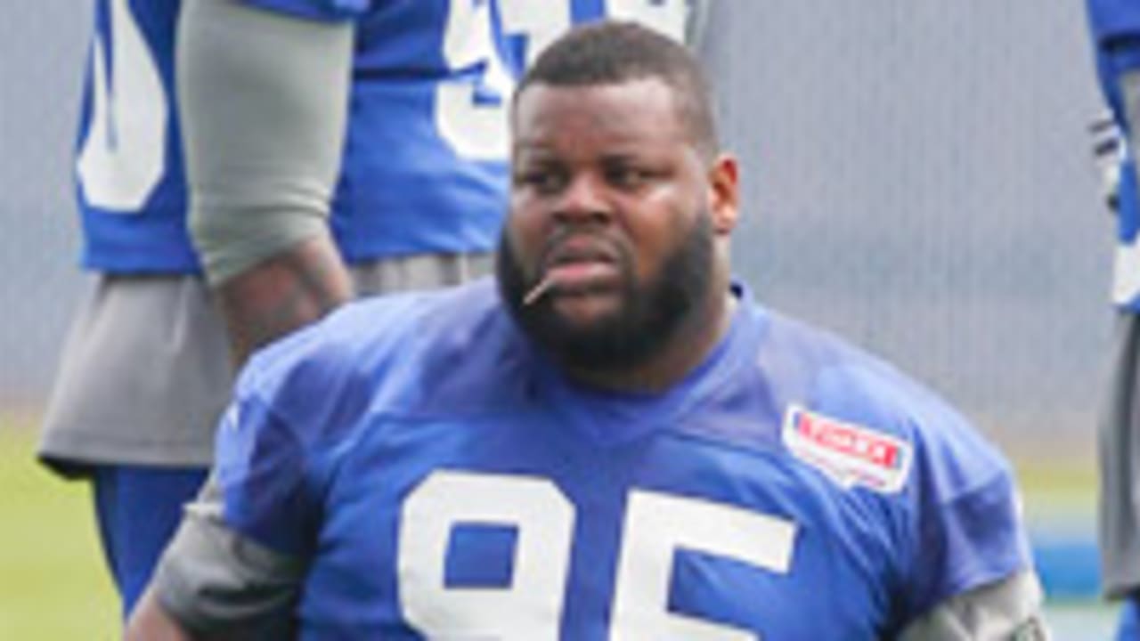 Woman arrested for alleged jewelry robbery of Shaun Rogers