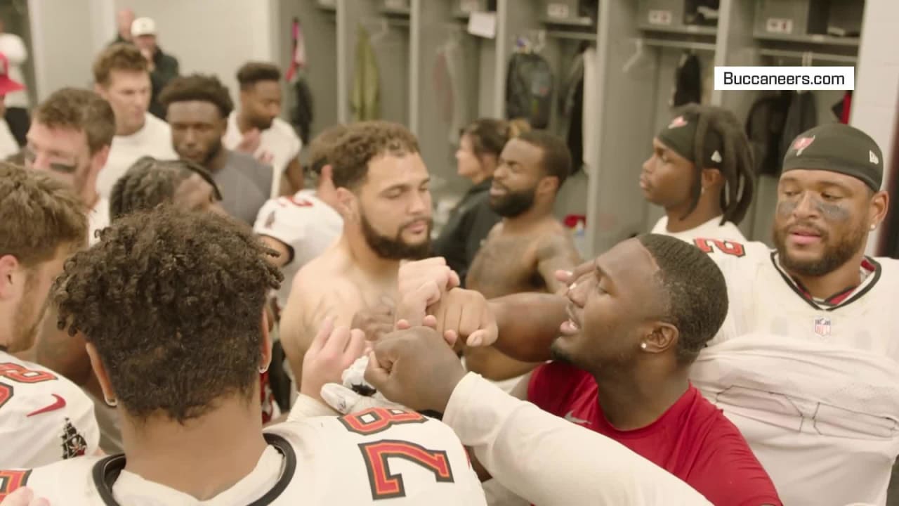 Tampa Bay Buccaneers head coach Todd Bowles encourages Bucs in locker ...