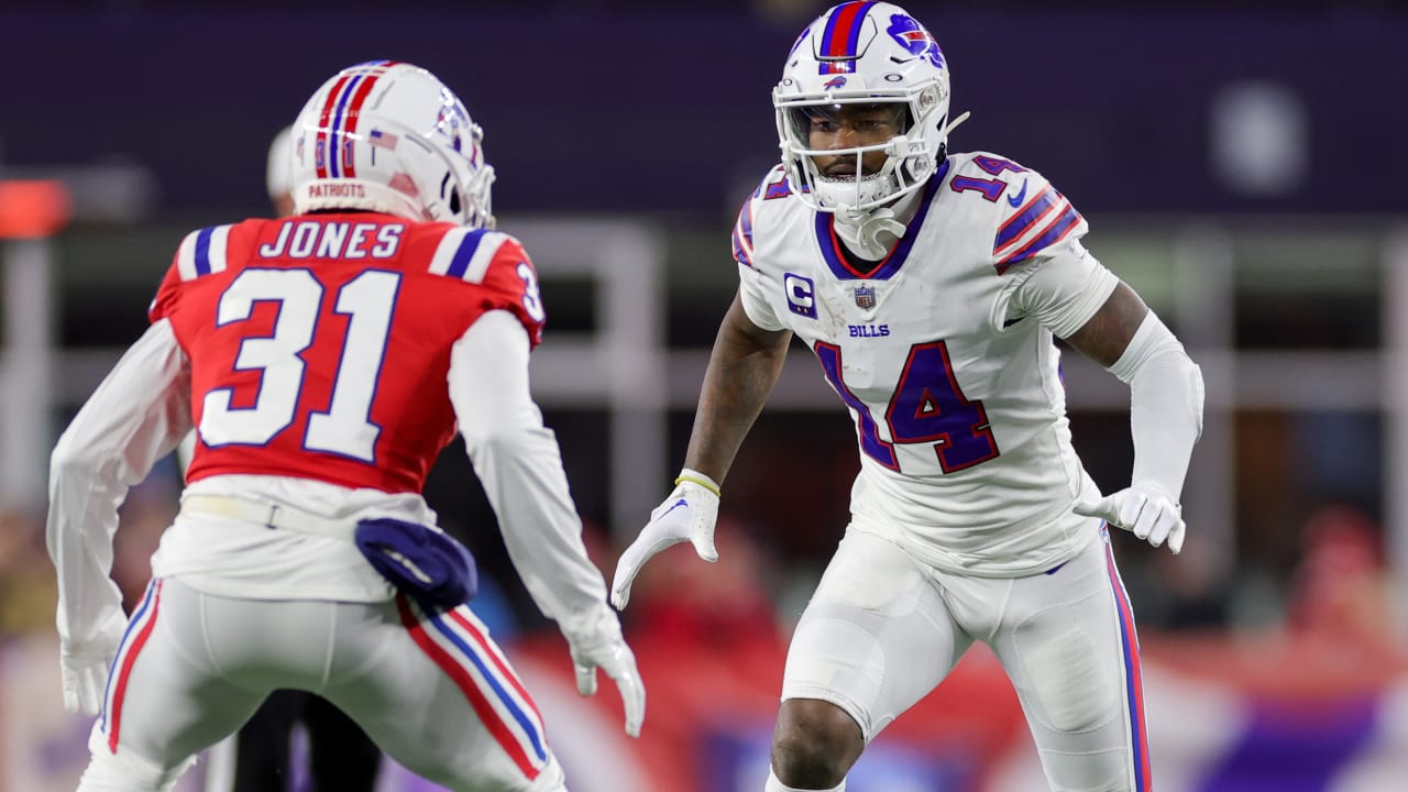 Buffalo Bills wide receiver Stefon Diggs' slipped tackle opens 19-yard ...