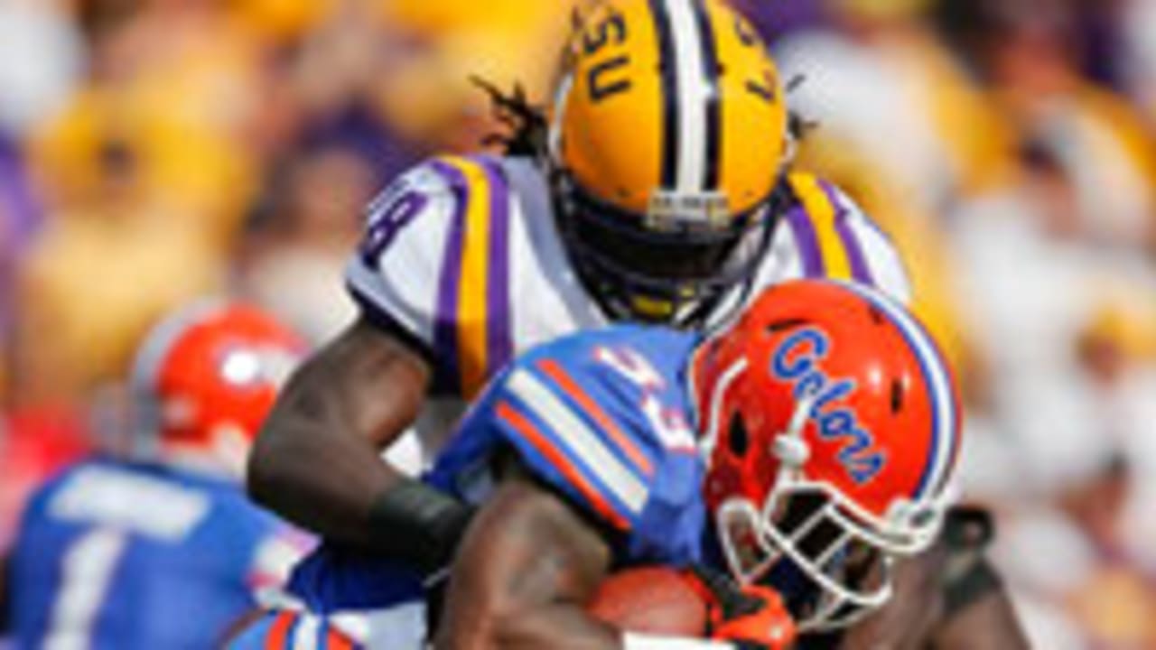 Lamin Barrow leads LSU in defensive battle with Florida