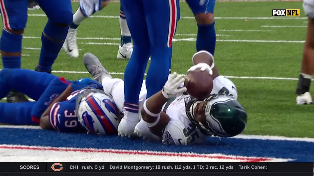 Boston Scott powers his way in for TD