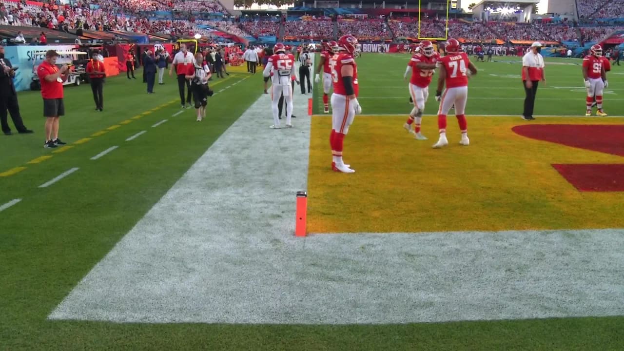 Kansas City Chiefs Showtime Cam: defensive end Frank Clark dancing in ...