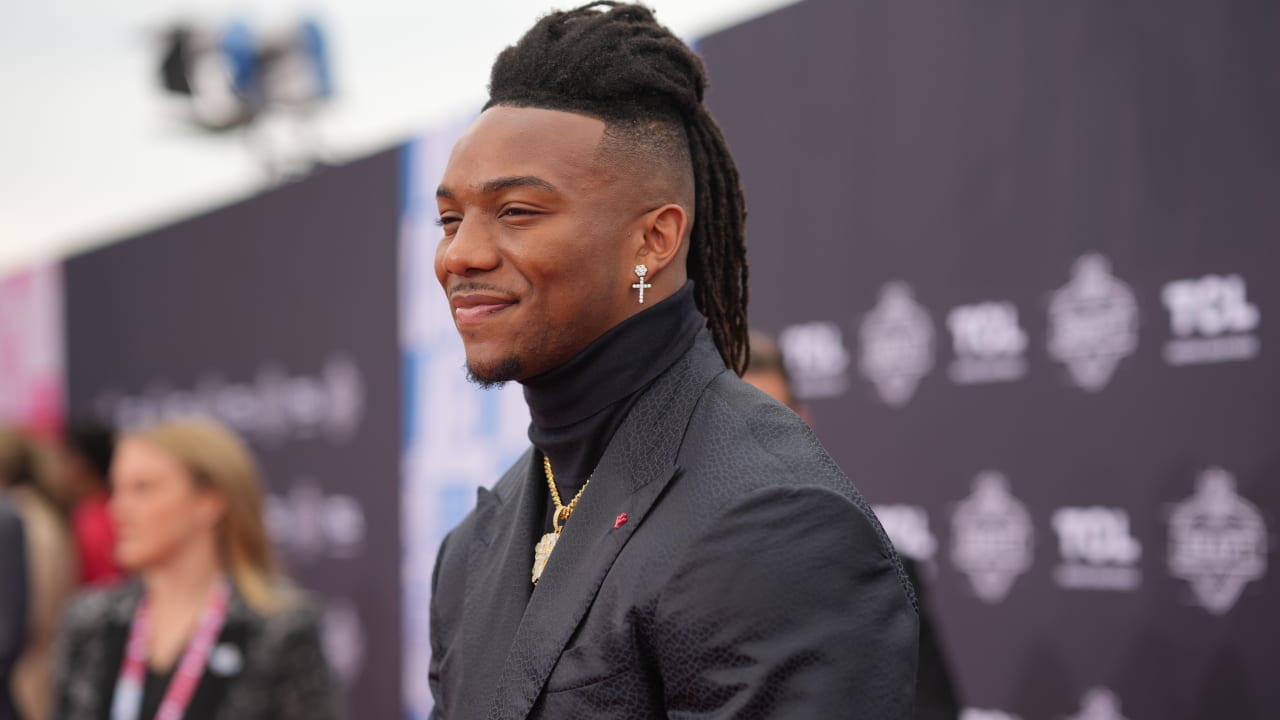 Texas running back Bijan Robinson shares his excitement on draft red carpet