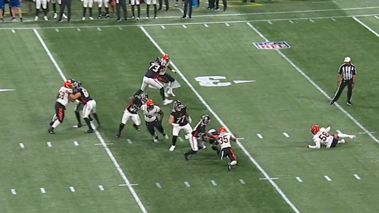 Cincinnati Bengals defensive end Joseph Ossai and Bengals cornerback ...