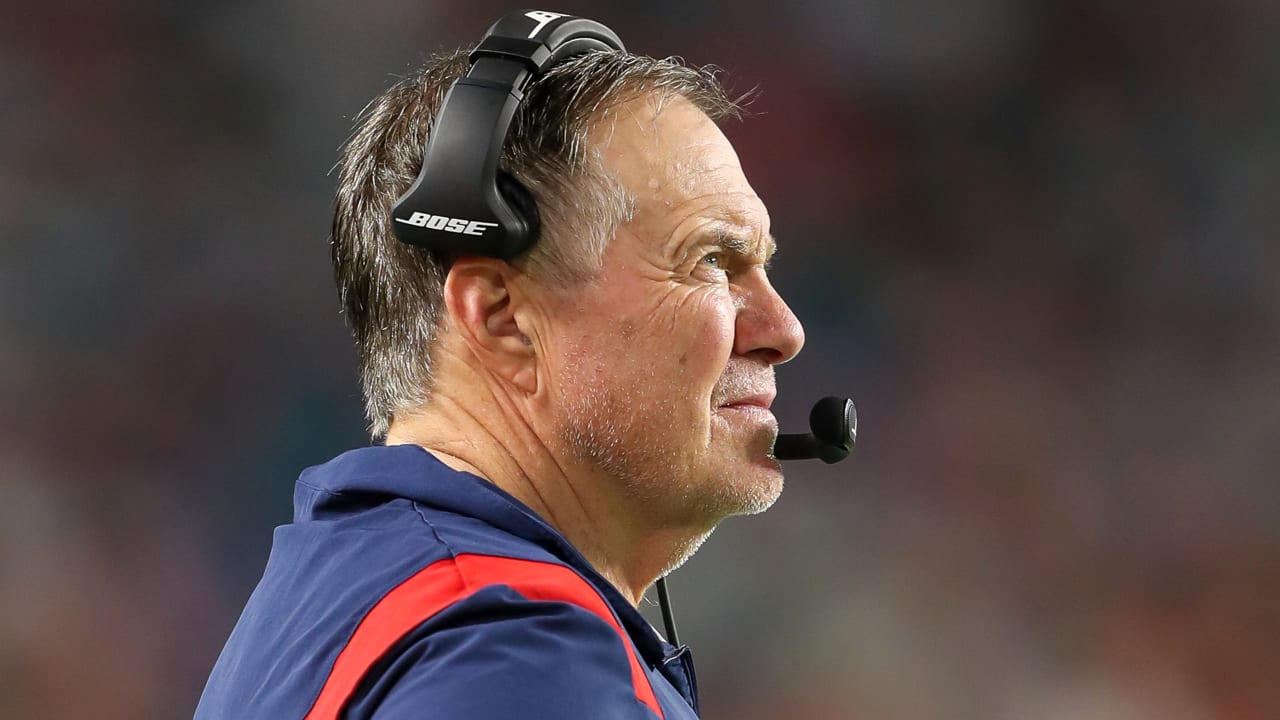 Former New England Patriots linebackers Willie McGinest and Kyle Van ...