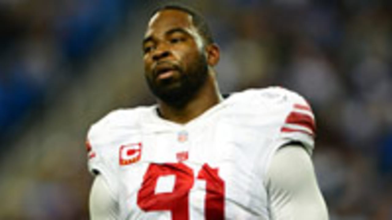 Justin Tuck, Oakland Raiders strike two-year contract