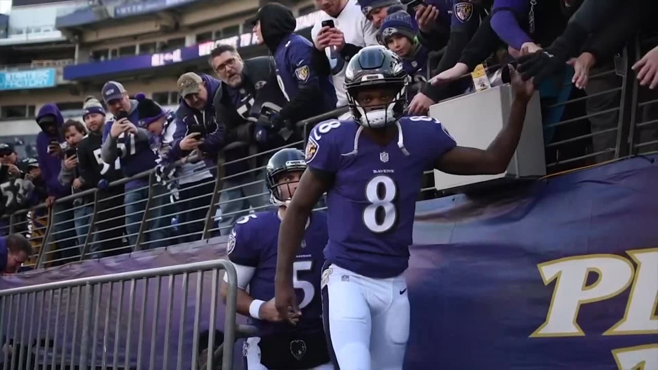 Lamar Jackson and Ravens take the field