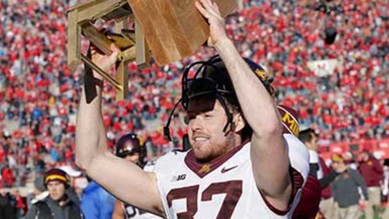 15 for '15: Top CFB players to follow on social media