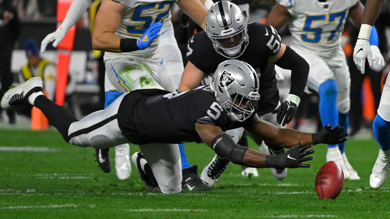 Las Vegas Raiders linebacker Divine Deablo gives the Raiders favorable ...