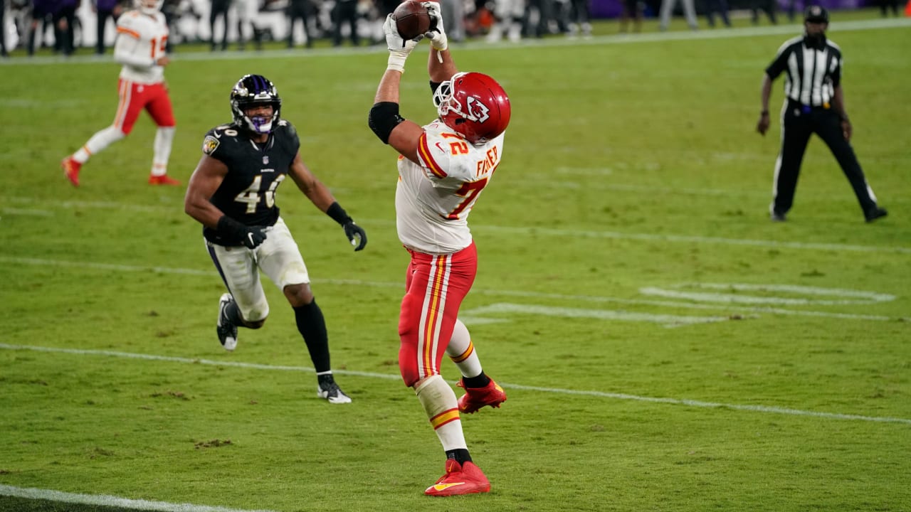 Can't-Miss Play: Big-man TD! 6-foot-7, 315-pound Fisher gets first ...