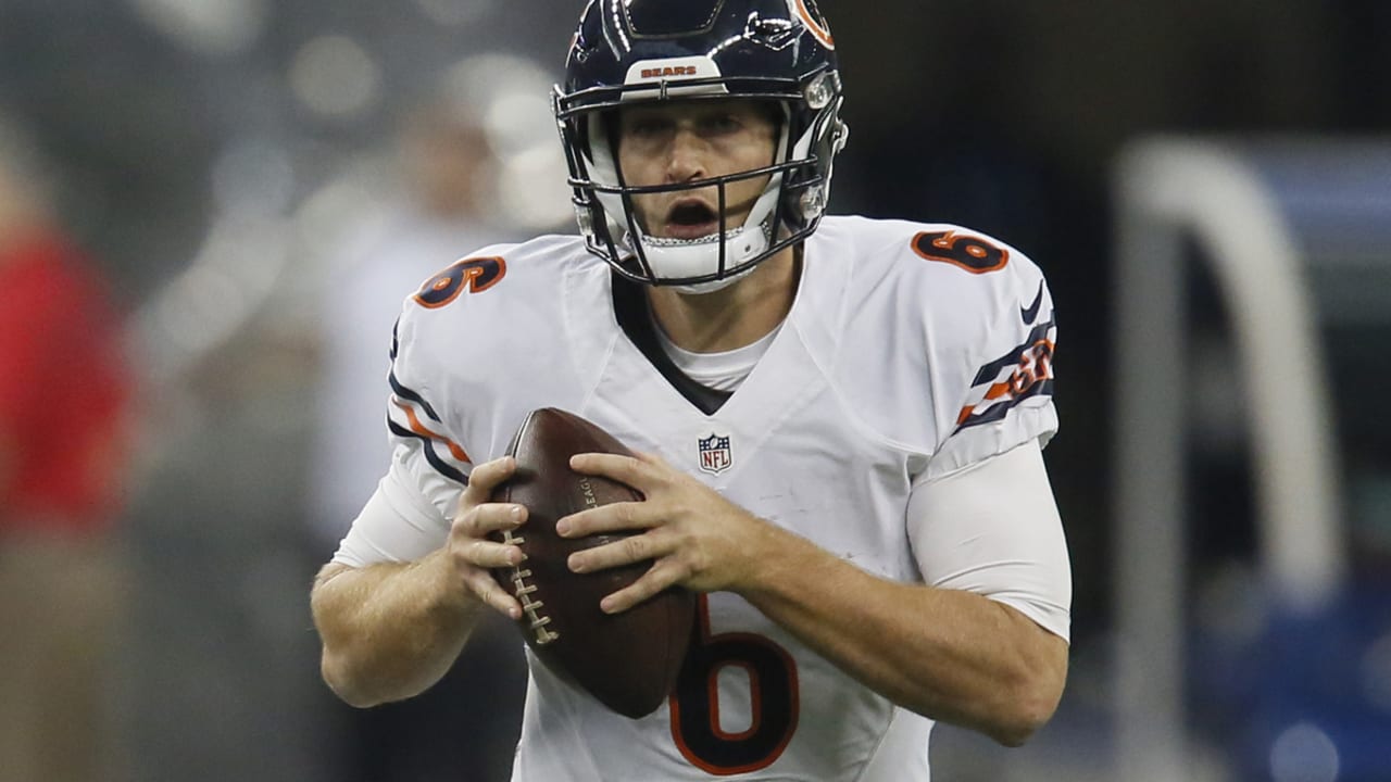 Bears QB coach: Cutler 'better' despite problems at WR