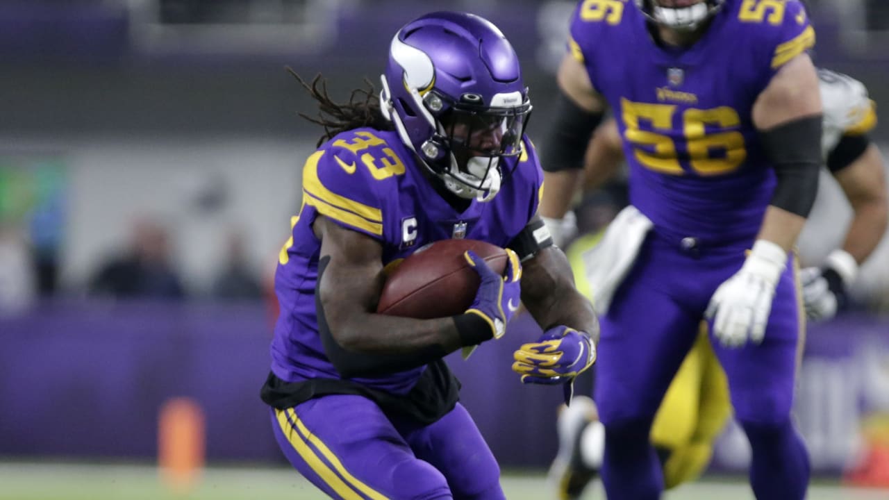 Minnesota Vikings running back Dalvin Cook takes inside toss play for ...